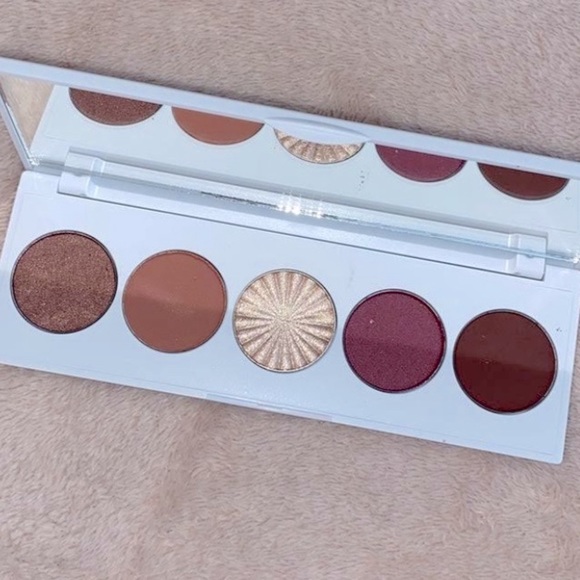 OFRA | Makeup | Ofra Signature Eyeshadow Palette In Symphony Bnib ...
